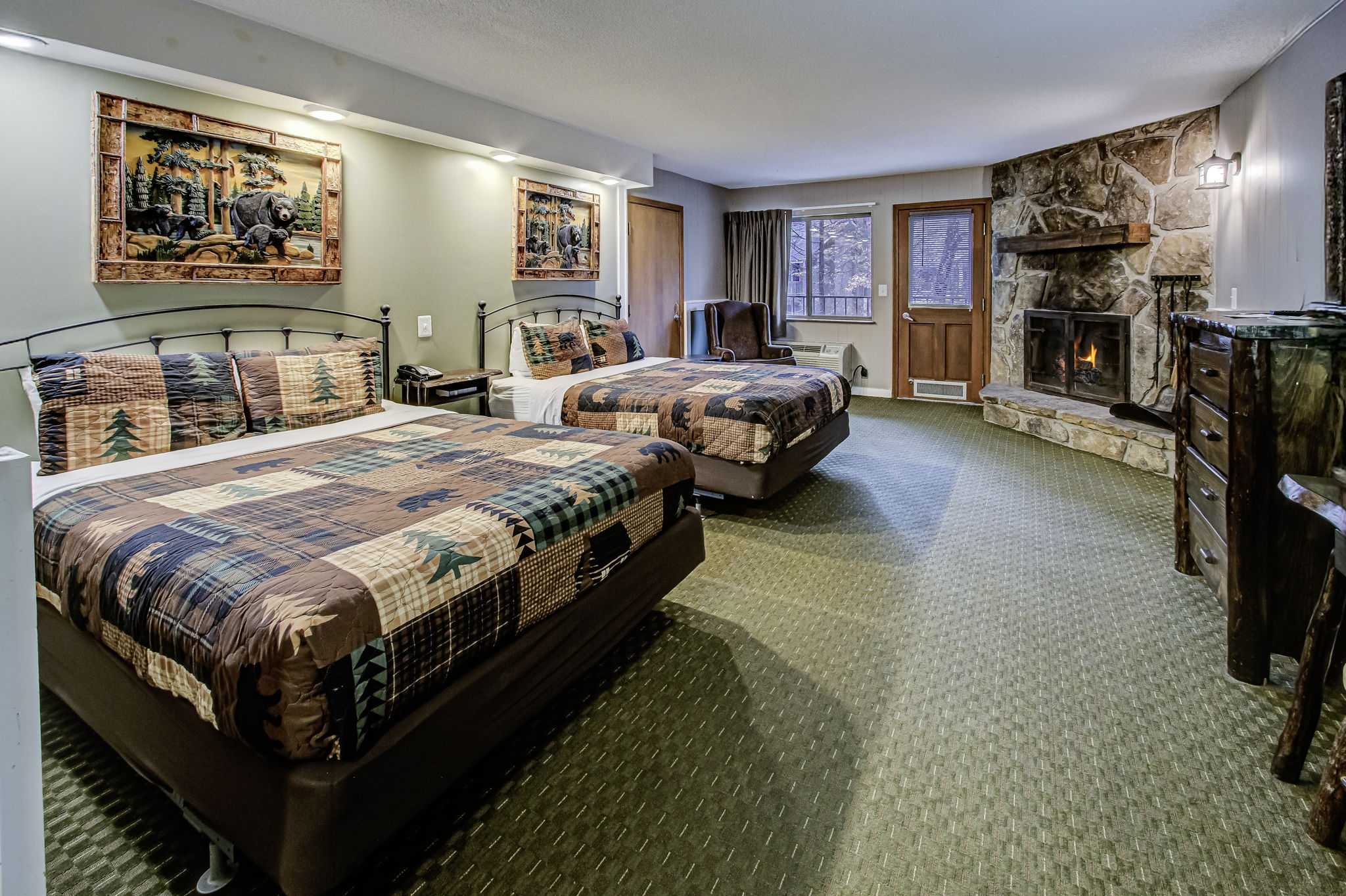 Brookside Lodge - On the River | Downtown Gatlinburg TN Hotel