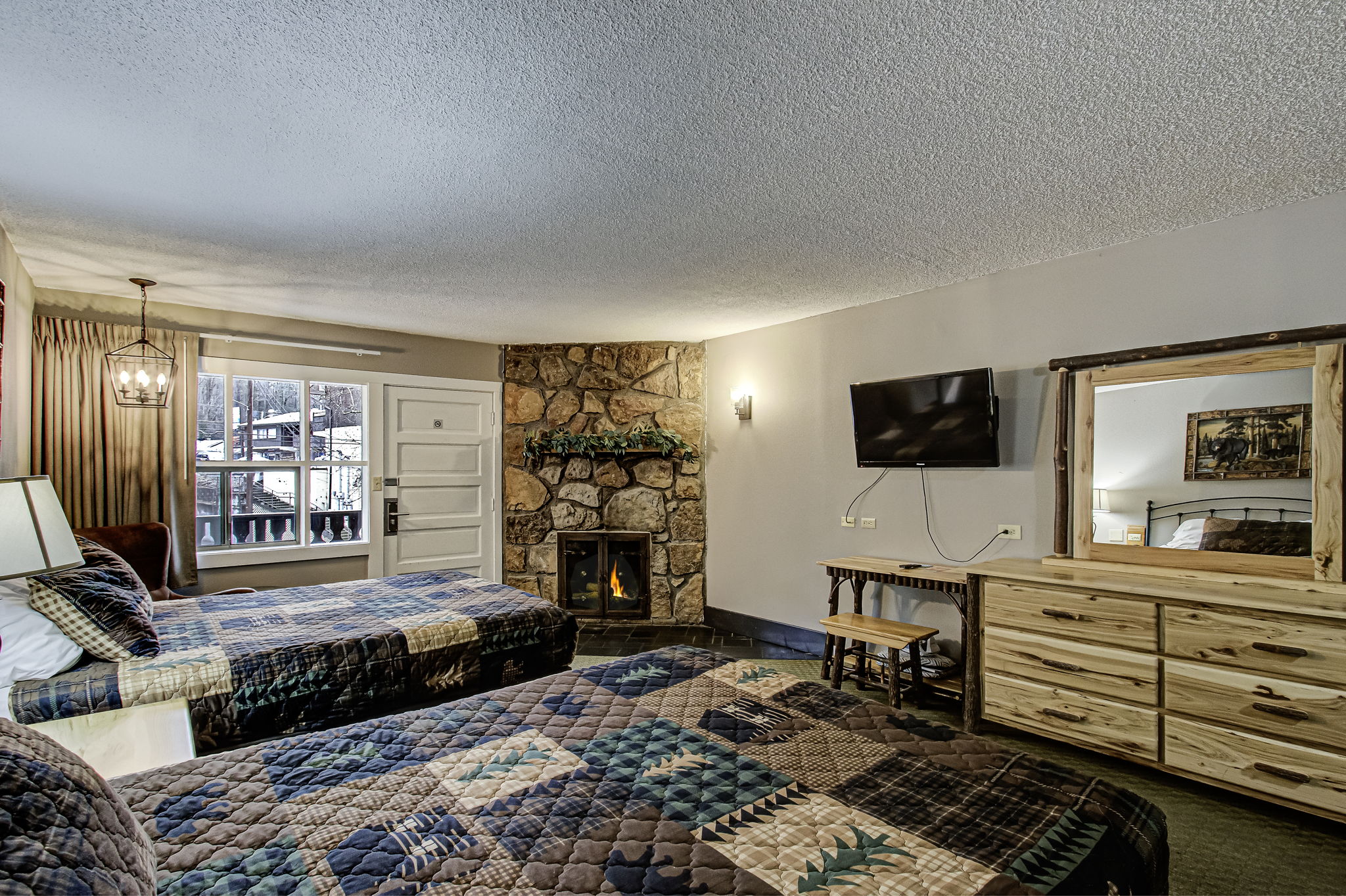 Brookside Lodge - On the River | Downtown Gatlinburg TN Hotel